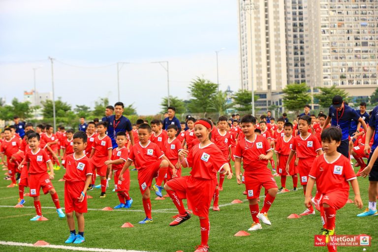 Địa Điểm Bóng Đá Trẻ Em Tại TP.HCM | Trung Tâm Bóng Đá Trẻ Em VietGoal ...