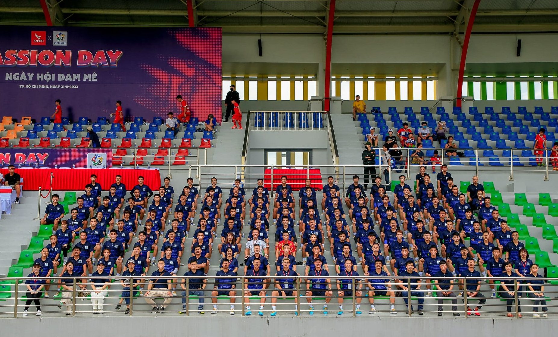 Trung Tâm Dạy Bóng Đá Trẻ Em Tự Tin Hàng Đầu VN 2025 - Viet Goal
